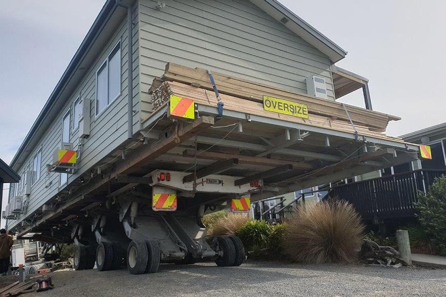 Gallery | McNeilly Heavy Haulage | Oversize & Over-dimension loads