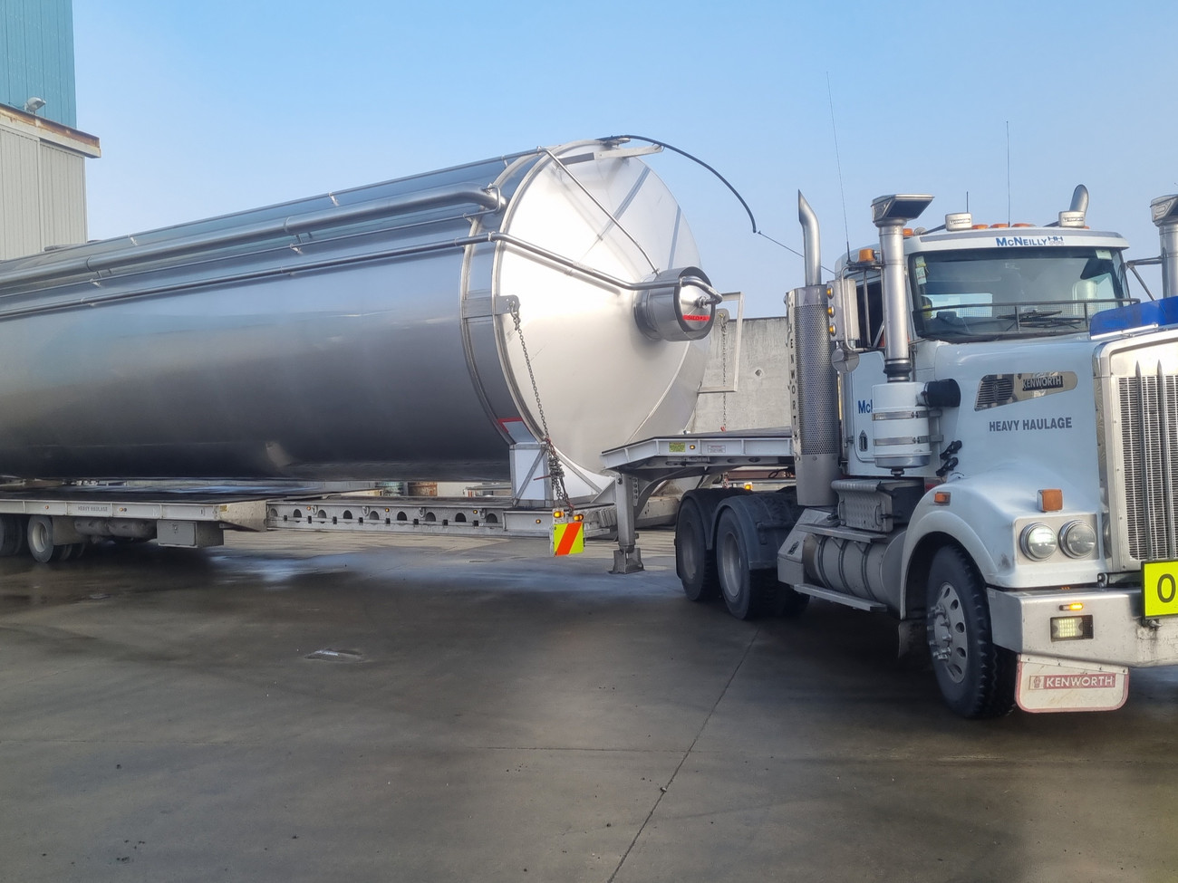 McNeilly Heavy Haulage | Home | Building relocation, heavy haulage ...