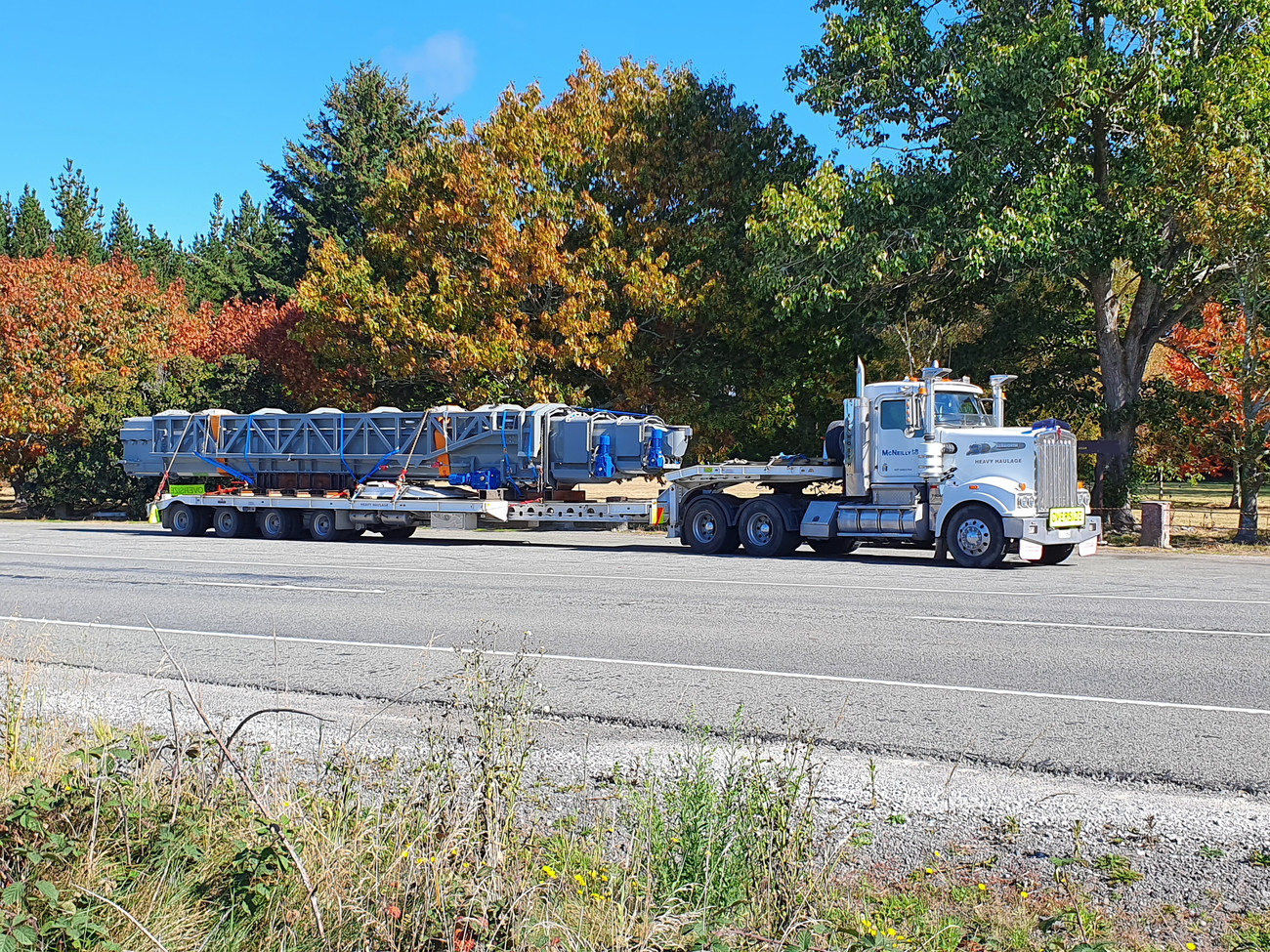 Gallery | McNeilly Heavy Haulage | Oversize & Over-dimension loads