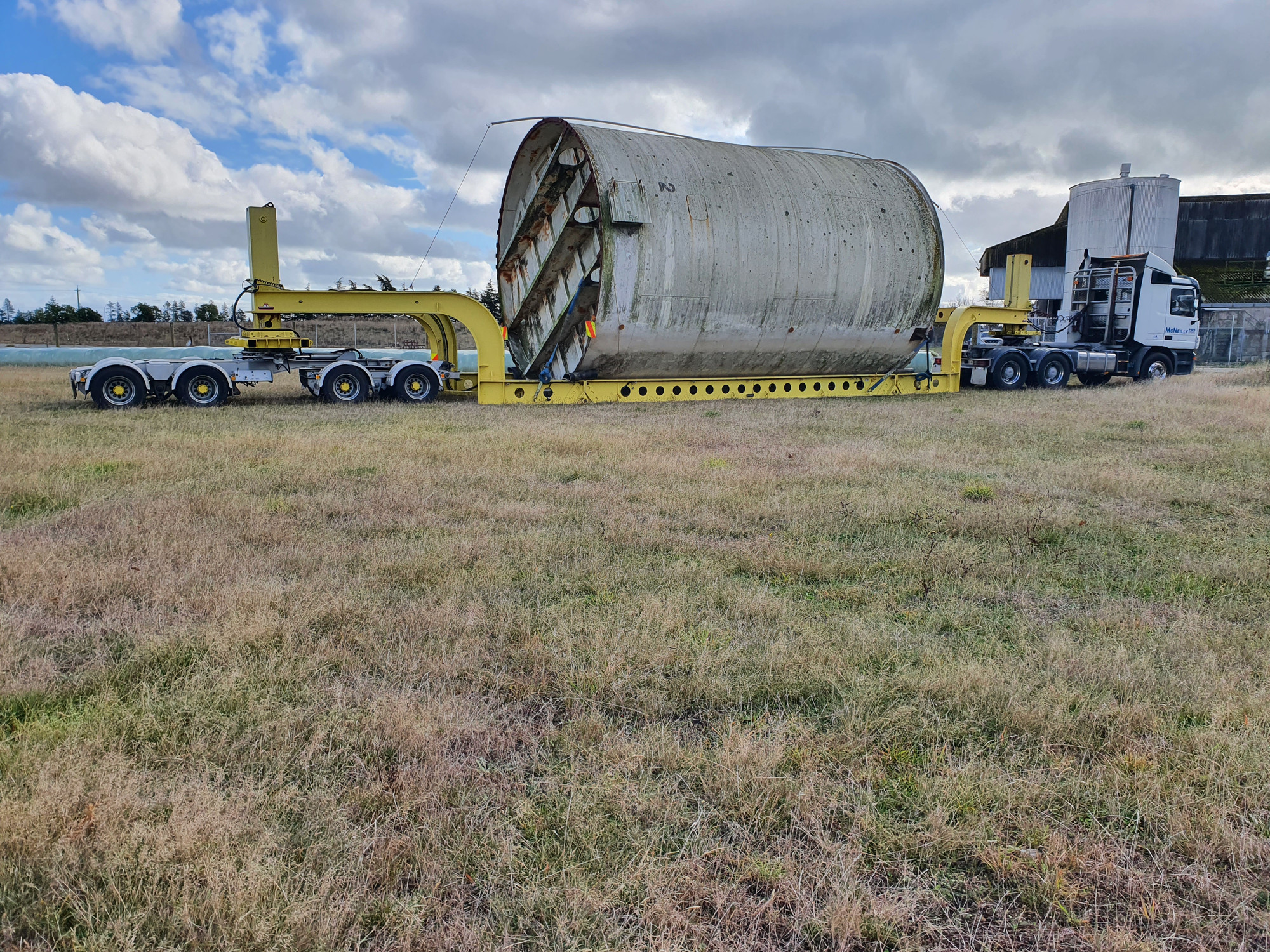 Gallery | McNeilly Heavy Haulage | Oversize & Over-dimension loads