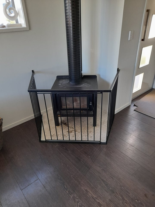 Fireguards | Otago Engineering | Products | Fire surrounds, utensils ...