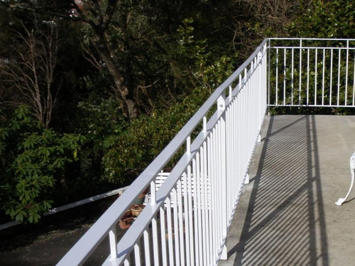 Balustrades & Handrails | Otago Engineering | Products | Internal ...