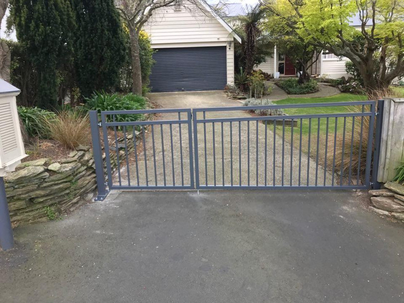 Gates | Otago Engineering | Products | Steel driveway gates, automatic ...