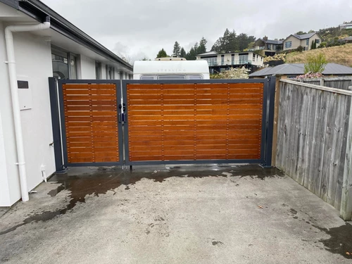 Gates | Otago Engineering | Products | Steel driveway gates, automatic ...