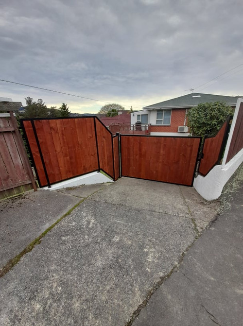 Fences | Otago Engineering | Products | Commercial & Residential Fences ...