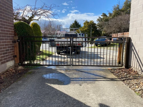 Gates | Otago Engineering | Products | Steel driveway gates, automatic ...