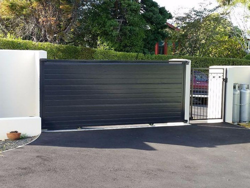 Gates | Otago Engineering | Products | Steel driveway gates, automatic ...