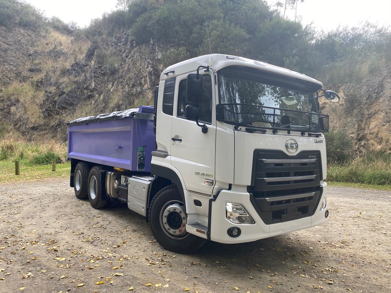 Nissan 460 Hardox Tipper (4)