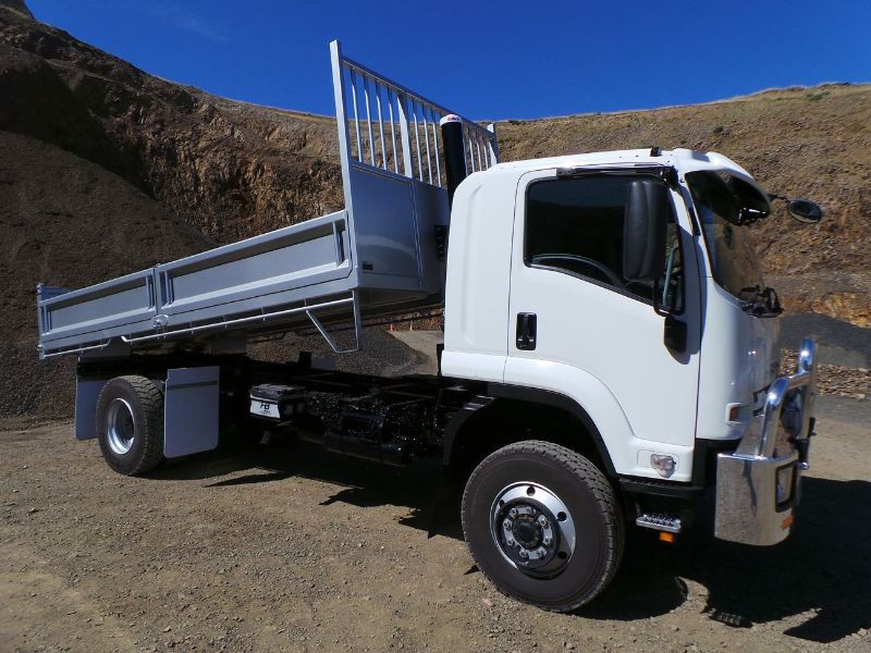 Isuzu 4x4 Side Tipper