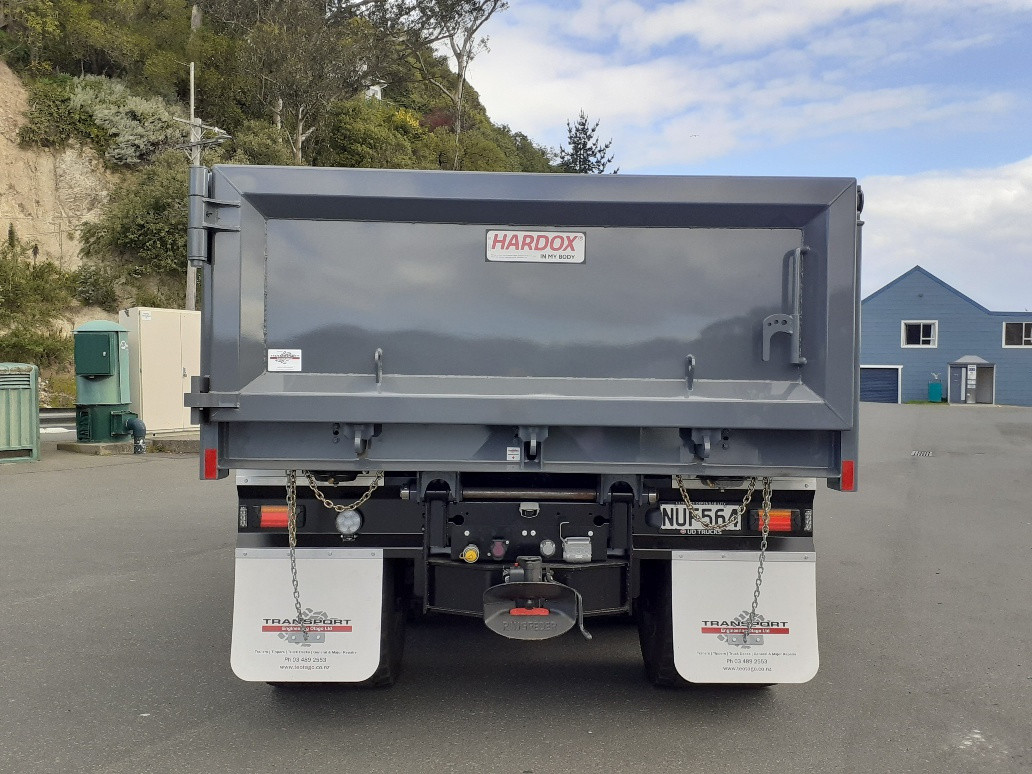 Nissan 460 Hardox Tipper (9)