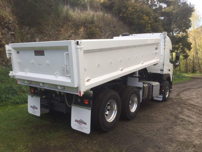 Volvo FM500 Hardox Tipper (2)