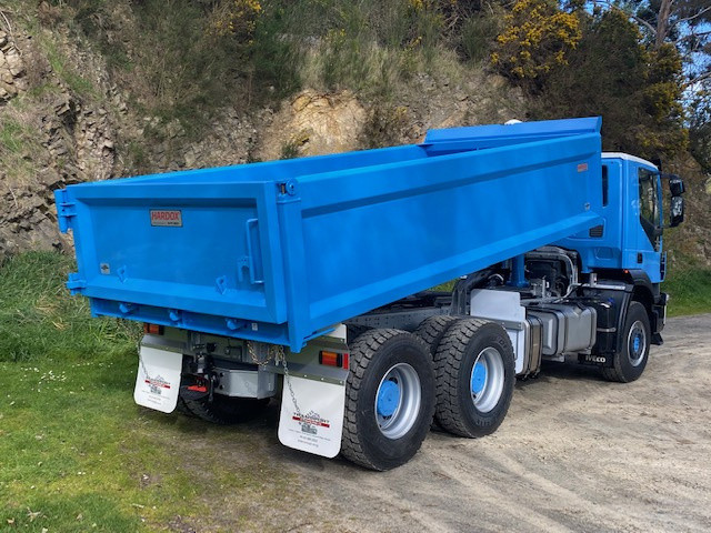 Iveco Trakker 500 Hardox Tipper (8)