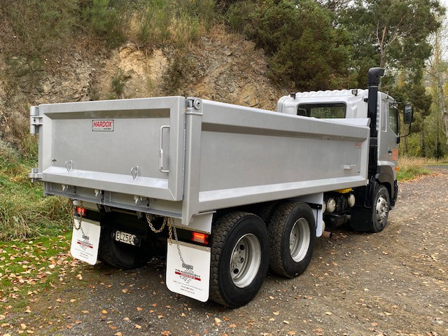 Hino 700 6x4 Hardox Tipper