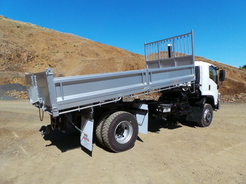 Isuzu 4x4 Side Tipper
