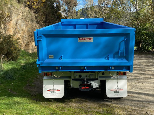 Iveco Trakker 500 Hardox Tipper (8)