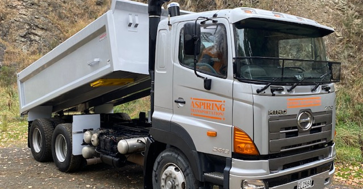 Hino 700 6x4 Hardox Tipper