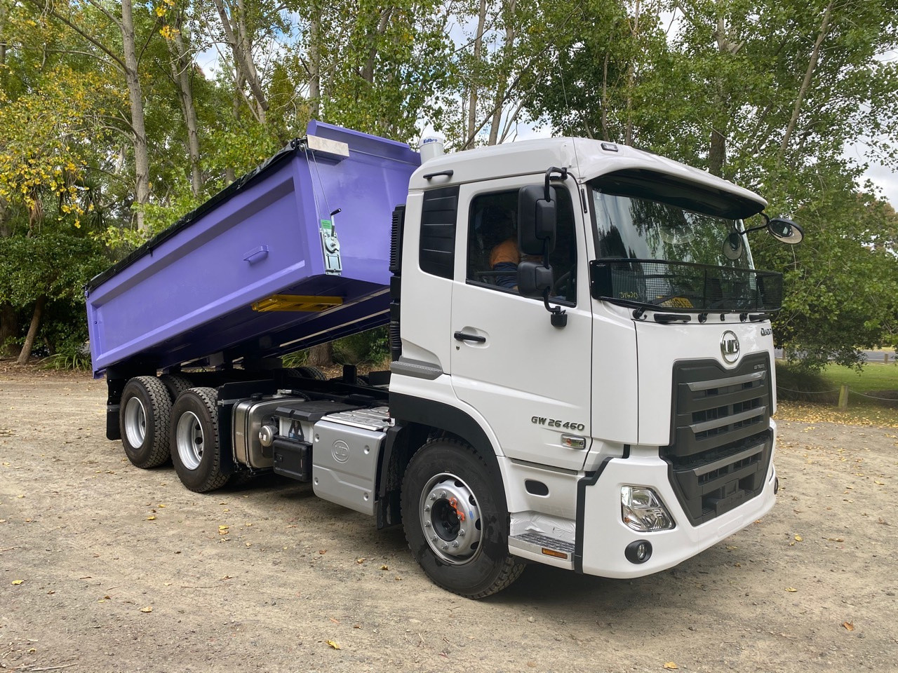 Nissan 460 Hardox Tipper (4)