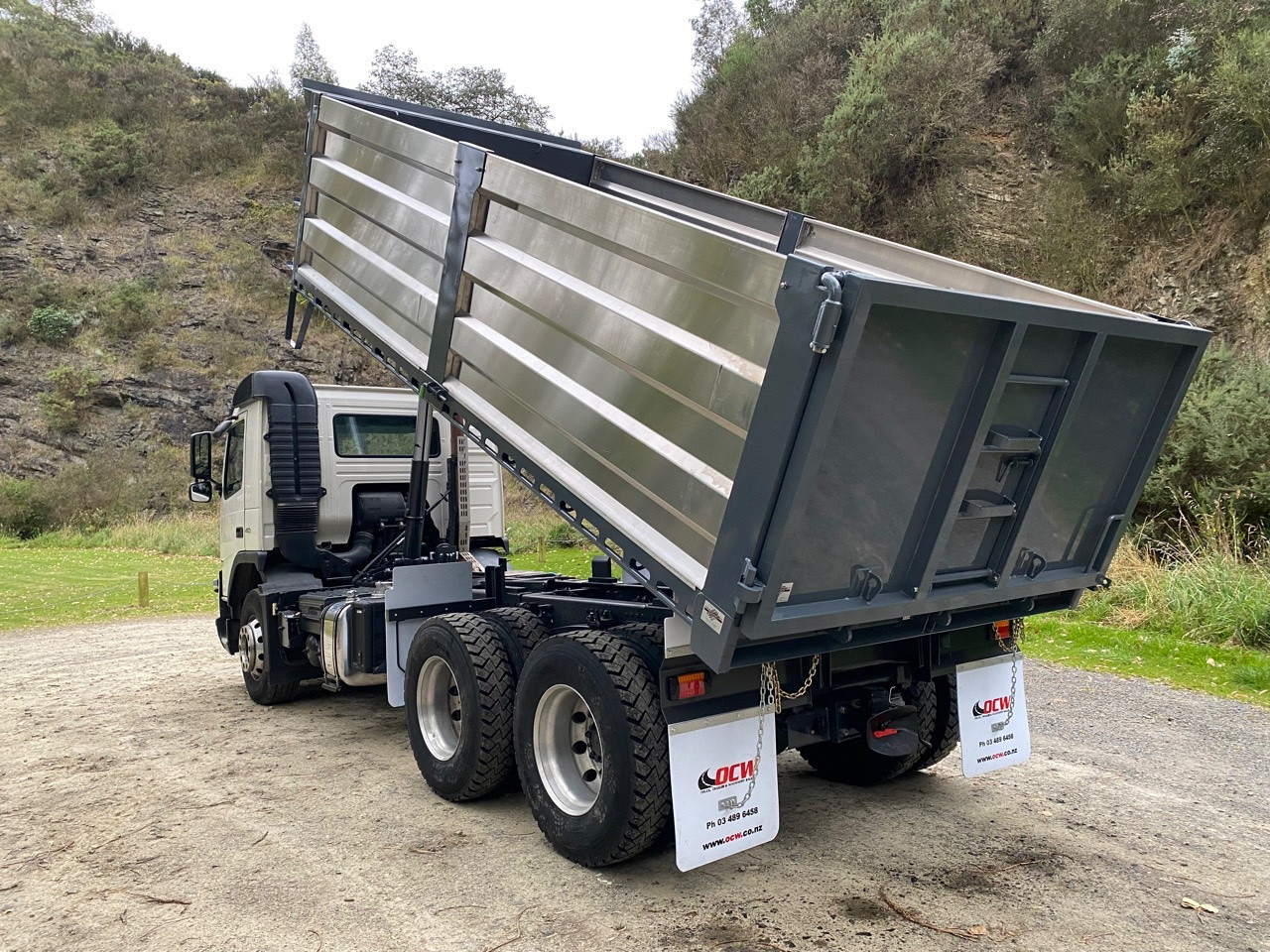 6x4 Volvo Dropside Tipper