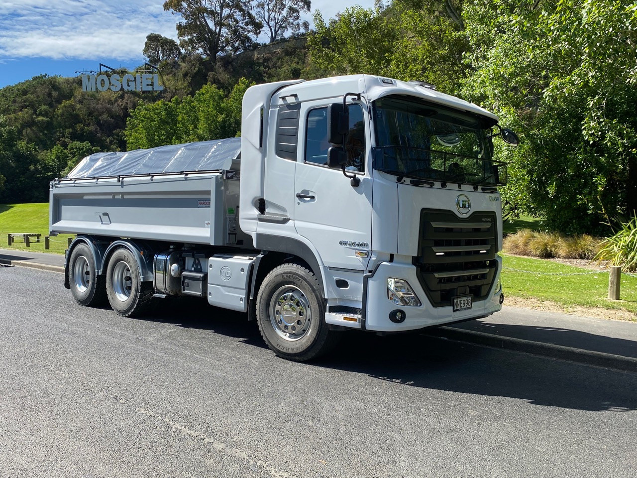 Nissan 460 Hardox Tipper (13)