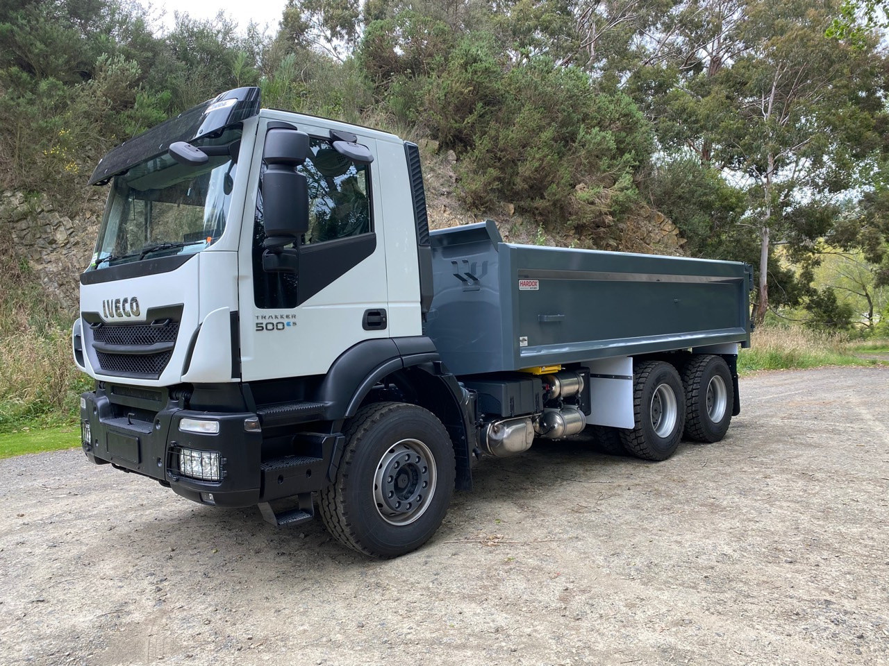 Iveco Trakker 500 Hardox Tipper (7)