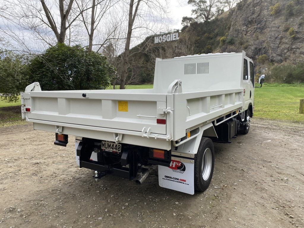4x2 Double Cab Tippers