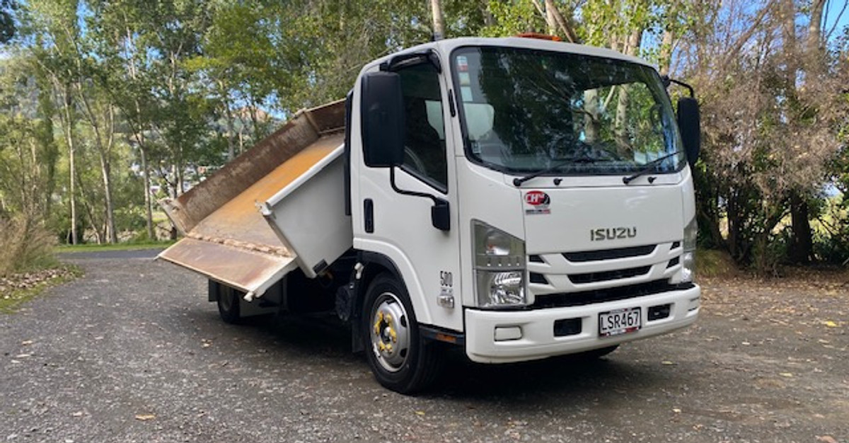 4x2 4.5 Tonne Side Tippers